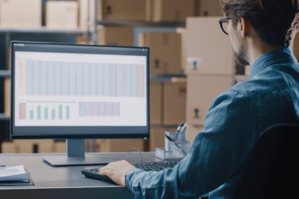 Optimize Inventory Management with Reorder Point Formula